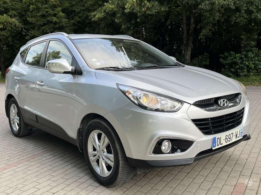 Pelēks Hyundai ix35 2011 Tauragė, ar dzinēja tilpumu 1.59 L un nobraukumu 235 tūkst. km par 4950 €, foto 4 vietnē AUTOMOTO.COM.LV