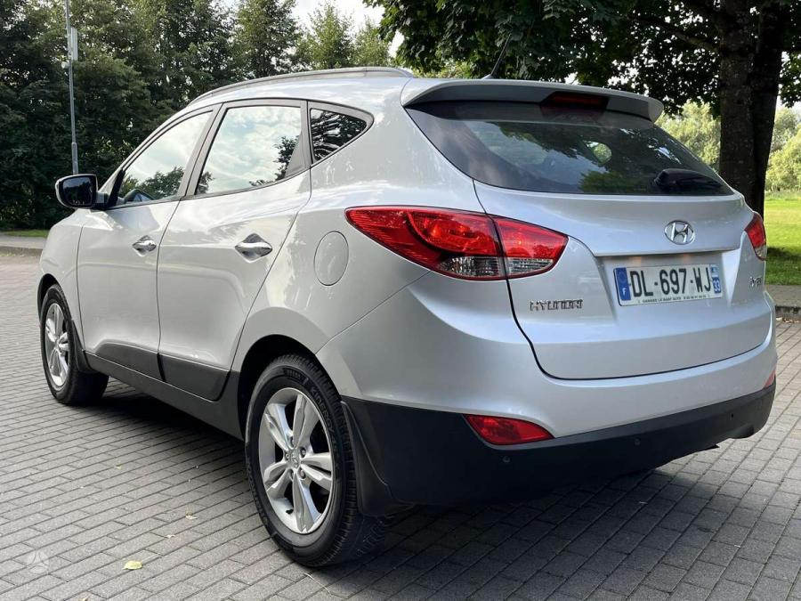 Pelēks Hyundai ix35 2011 Tauragė, ar dzinēja tilpumu 1.59 L un nobraukumu 235 tūkst. km par 4950 €, foto 8 vietnē AUTOMOTO.COM.LV