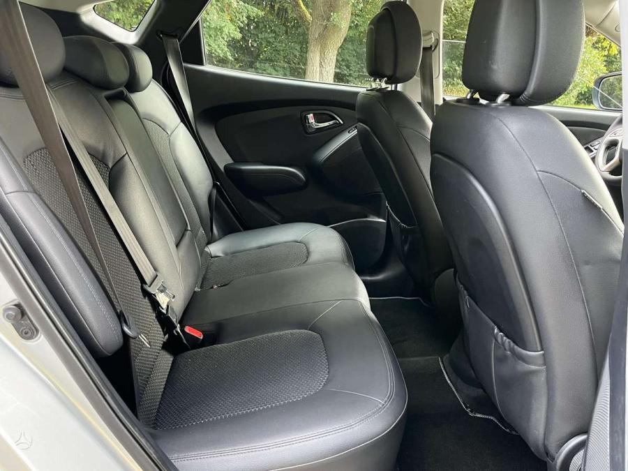Pelēks Hyundai ix35 2011 Tauragė, ar dzinēja tilpumu 1.59 L un nobraukumu 235 tūkst. km par 4950 €, foto 15 vietnē AUTOMOTO.COM.LV