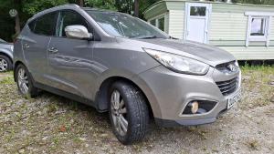 Pelēks Hyundai ix35 2011 Šauļi, ar dzinēja tilpumu 2.00 L un nobraukumu 187 tūkst. km par 1999 €, foto  vietnē AUTOMOTO.COM.LV