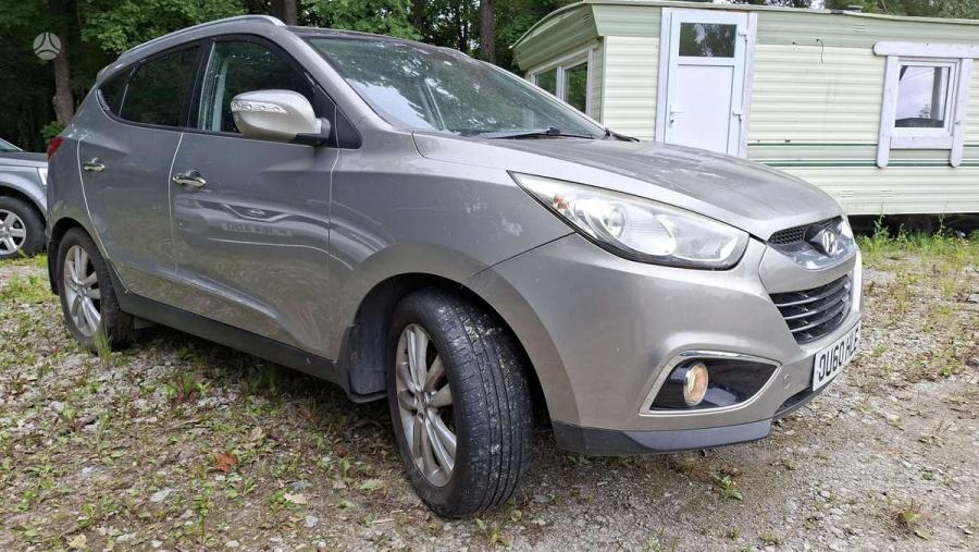 Pelēks Hyundai ix35 2011 Šauļi, ar dzinēja tilpumu 2.00 L un nobraukumu 187 tūkst. km par 1999 €, foto 1 vietnē AUTOMOTO.COM.LV