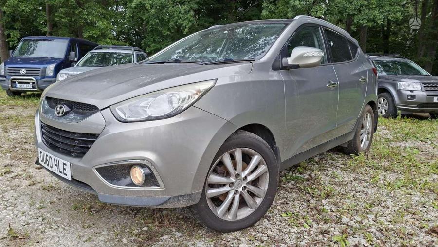 Pelēks Hyundai ix35 2011 Šauļi, ar dzinēja tilpumu 2.00 L un nobraukumu 187 tūkst. km par 1999 €, foto 4 vietnē AUTOMOTO.COM.LV