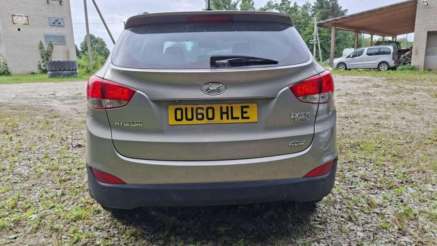 Pelēks Hyundai ix35 2011 Šauļi, ar dzinēja tilpumu 2.00 L un nobraukumu 187 tūkst. km par 1999 €, foto 6 vietnē AUTOMOTO.COM.LV