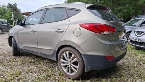 Pelēks Hyundai ix35 2011 Šauļi, ar dzinēja tilpumu 2.00 L un nobraukumu 187 tūkst. km par 1999 €, foto 7 vietnē AUTOMOTO.COM.LV