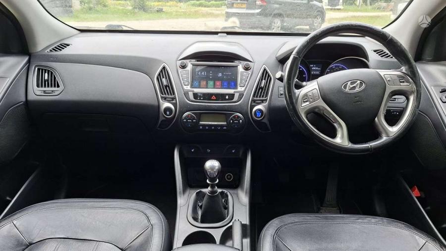 Pelēks Hyundai ix35 2011 Šauļi, ar dzinēja tilpumu 2.00 L un nobraukumu 187 tūkst. km par 1999 €, foto 11 vietnē AUTOMOTO.COM.LV