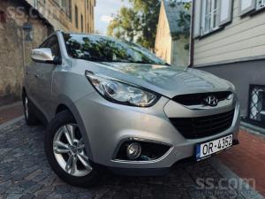 Хендай их35 2011 в Цесис на AUTOMOTO.COM.LV Серый Хендай их35 2011 в Цесис, объемом двигателя 1.60 л и пробегом 0 тыс. км за 6650 €, фото 1 на AUTOMOTO.COM.LV