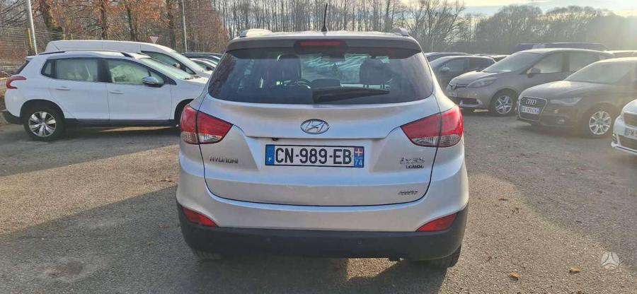 Pelēks Hyundai ix35 2012 Tauragė, ar dzinēja tilpumu 2.00 L un nobraukumu 150 tūkst. km par 4500 €, foto 7 vietnē AUTOMOTO.COM.LV