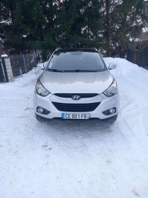 Pelēks Hyundai ix35 2012 Tauragė, ar dzinēja tilpumu 2.00 L un nobraukumu 216 tūkst. km par 4650 €, foto  vietnē AUTOMOTO.COM.LV