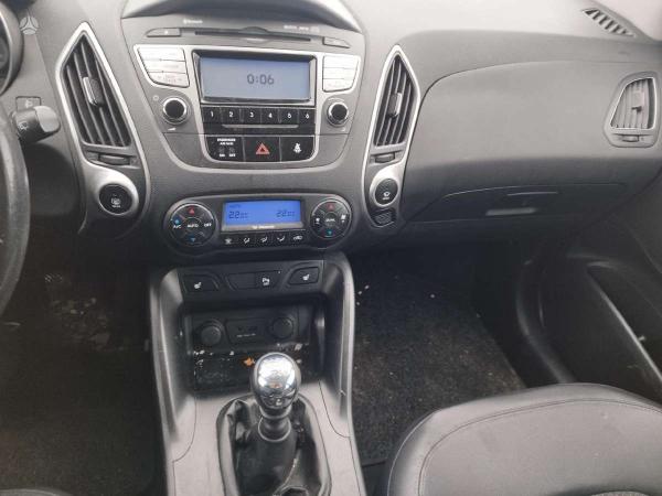 Pelēks Hyundai ix35 2012 Utena, ar dzinēja tilpumu 1.69 L un nobraukumu 232 tūkst. km par 4900 €, foto 6 vietnē AUTOMOTO.COM.LV