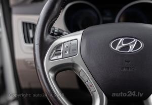 Grey Hyundai ix35 2012 in Tallinn, with an engine capacity of 2.00 L and mileage of 175 thousand km for 6699 €, photo 28 on AUTOMOTO.COM.LV