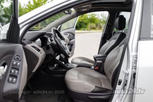 Grey Hyundai ix35 2012 in Tallinn, with an engine capacity of 2.00 L and mileage of 175 thousand km for 6699 €, photo 30 on AUTOMOTO.COM.LV