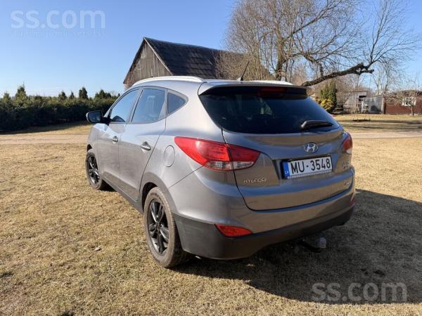 Pelēks Hyundai ix35 2012 Aizkraukle, ar dzinēja tilpumu 2.00 L un nobraukumu 234 tūkst. km par 5500 €, foto 9 vietnē AUTOMOTO.COM.LV
