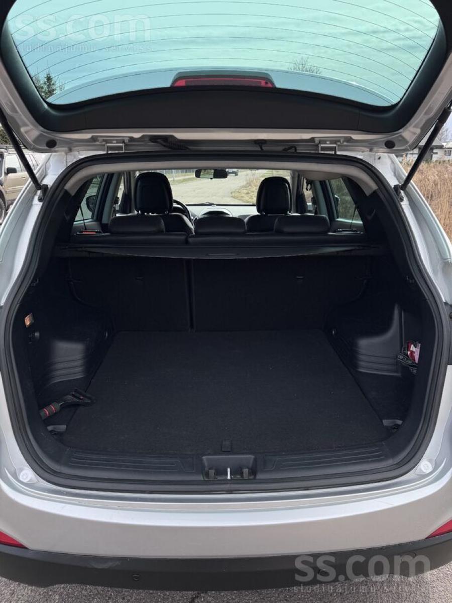 Pelēks Hyundai ix35 2012 Rīga, ar dzinēja tilpumu 1.60 L un nobraukumu 145 tūkst. km par 6500 €, foto 7 vietnē AUTOMOTO.COM.LV