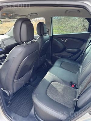 Pelēks Hyundai ix35 2012 Rīga, ar dzinēja tilpumu 1.60 L un nobraukumu 145 tūkst. km par 6500 €, foto 8 vietnē AUTOMOTO.COM.LV