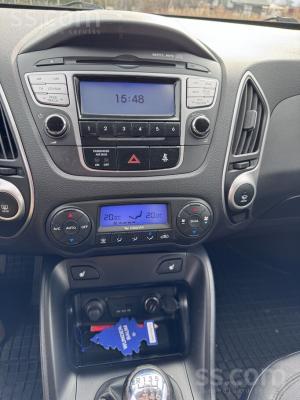 Pelēks Hyundai ix35 2012 Rīga, ar dzinēja tilpumu 1.60 L un nobraukumu 145 tūkst. km par 6500 €, foto 12 vietnē AUTOMOTO.COM.LV