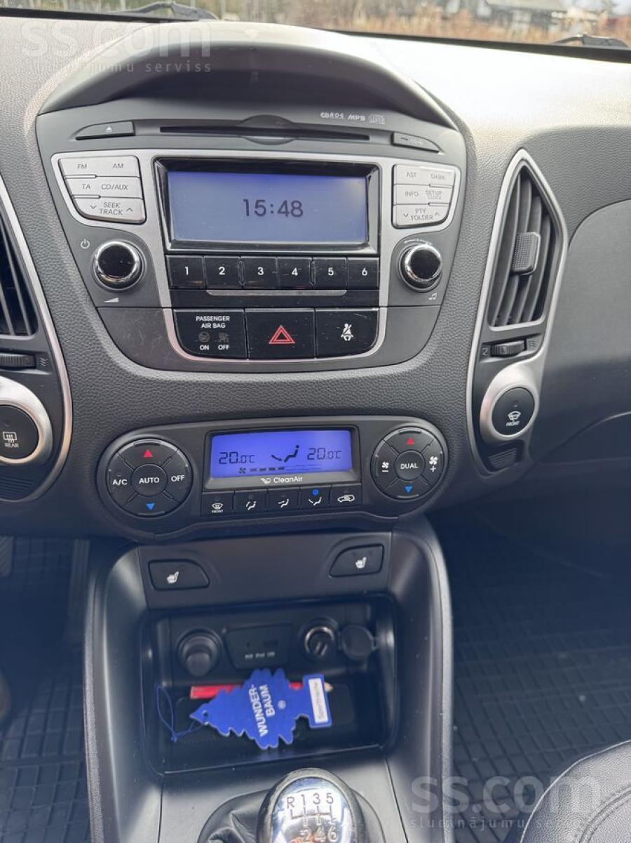 Pelēks Hyundai ix35 2012 Rīga, ar dzinēja tilpumu 1.60 L un nobraukumu 145 tūkst. km par 6500 €, foto 12 vietnē AUTOMOTO.COM.LV