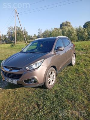 Pelēks Hyundai ix35 2012 Jelgava, ar dzinēja tilpumu 1.60 L un nobraukumu 222 tūkst. km par 4000 €, foto  vietnē AUTOMOTO.COM.LV