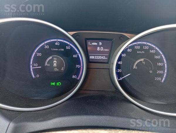 Pelēks Hyundai ix35 2012 Jelgava, ar dzinēja tilpumu 1.60 L un nobraukumu 222 tūkst. km par 4000 €, foto 2 vietnē AUTOMOTO.COM.LV