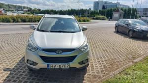 Серый Хендай их35 2012 в Рига, объемом двигателя 1.70 л и пробегом 230 тыс. км за 4850 €, фото 6 на AUTOMOTO.COM.LV