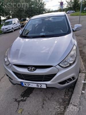 Grey Hyundai ix35 2012 in Riga, with an engine capacity of 1.60 L and mileage of 206 thousand km for 5500 €, photo  on AUTOMOTO.COM.LV