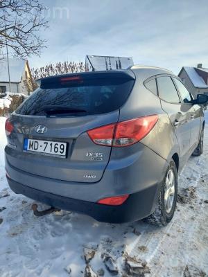 Pelēks Hyundai ix35 2013 Saldus, ar dzinēja tilpumu 2.00 L un nobraukumu 254 tūkst. km par 6900 €, foto 9 vietnē AUTOMOTO.COM.LV