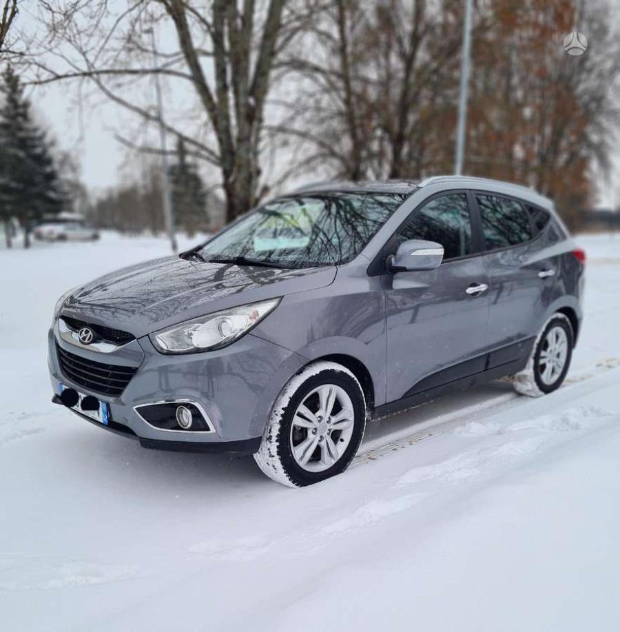 Pelēks Hyundai ix35 2013 Tauragė, ar dzinēja tilpumu 1.69 L un nobraukumu 227 tūkst. km par 6200 €, foto 1 vietnē AUTOMOTO.COM.LV