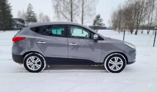 Pelēks Hyundai ix35 2013 Tauragė, ar dzinēja tilpumu 1.69 L un nobraukumu 227 tūkst. km par 6200 €, foto 7 vietnē AUTOMOTO.COM.LV
