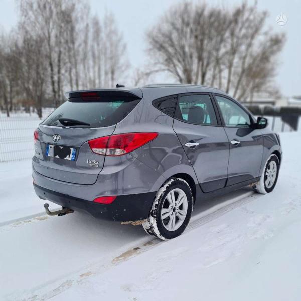 Pelēks Hyundai ix35 2013 Tauragė, ar dzinēja tilpumu 1.69 L un nobraukumu 227 tūkst. km par 5800 €, foto 5 vietnē AUTOMOTO.COM.LV