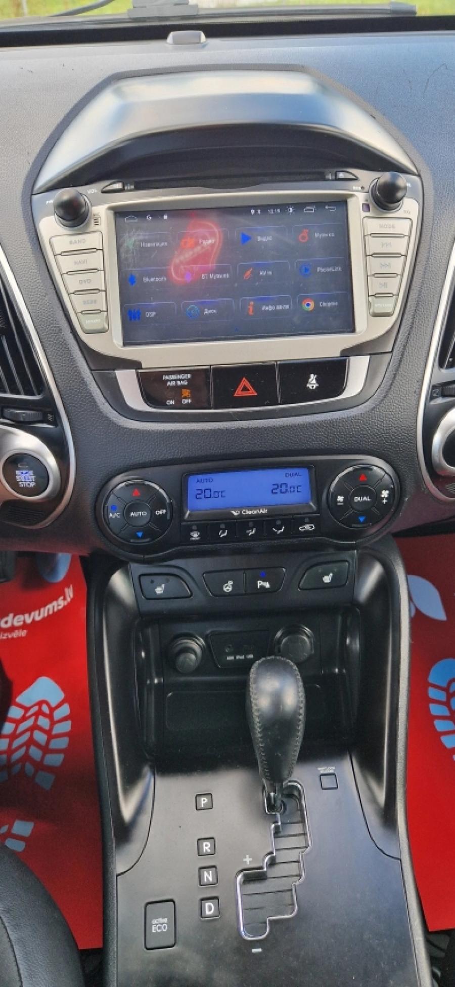 Grey Hyundai ix35 2013 in Riga, with an engine capacity of 2.00 L and mileage of 228 thousand km for 8450 €, photo 18 on AUTOMOTO.COM.LV