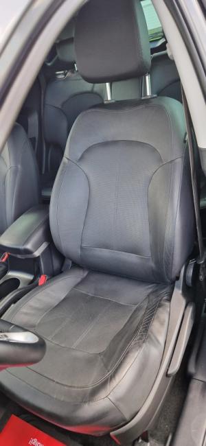 Grey Hyundai ix35 2013 in Riga, with an engine capacity of 2.00 L and mileage of 228 thousand km for 8450 €, photo 20 on AUTOMOTO.COM.LV