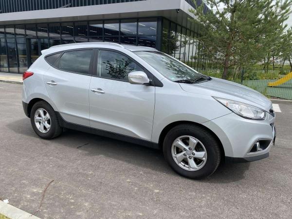 Pelēks Hyundai ix35 2013 Kauņa, ar dzinēja tilpumu 2.00 L un nobraukumu 200 tūkst. km par 5250 €, foto 5 vietnē AUTOMOTO.COM.LV