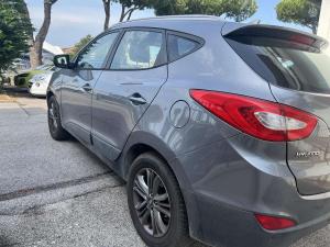 Grey Hyundai ix35 2013 in Panevezys, with an engine capacity of 1.69 L and mileage of 194 thousand km for 5300 €, photo 7 on AUTOMOTO.COM.LV