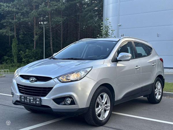 Pelēks Hyundai ix35 2013 Utena, ar dzinēja tilpumu 1.69 L un nobraukumu 147 tūkst. km par 4999 €, foto 2 vietnē AUTOMOTO.COM.LV