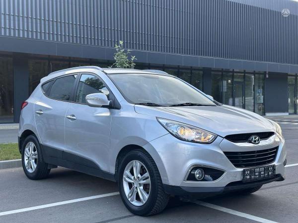 Pelēks Hyundai ix35 2013 Utena, ar dzinēja tilpumu 1.69 L un nobraukumu 147 tūkst. km par 4999 €, foto 4 vietnē AUTOMOTO.COM.LV