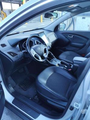 Pelēks Hyundai ix35 2013 Kauņa, ar dzinēja tilpumu 2.00 L un nobraukumu 226 tūkst. km par 8650 €, foto 9 vietnē AUTOMOTO.COM.LV