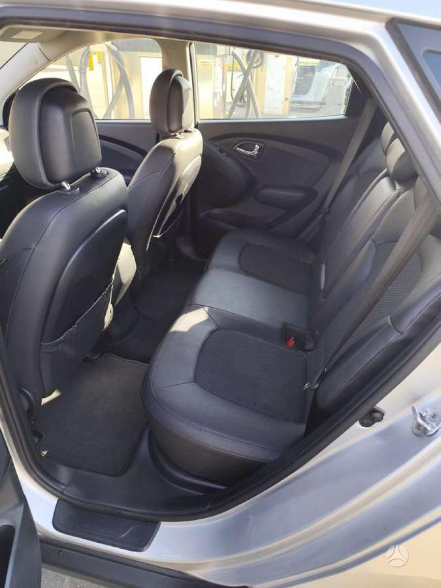 Pelēks Hyundai ix35 2013 Kauņa, ar dzinēja tilpumu 2.00 L un nobraukumu 226 tūkst. km par 8650 €, foto 13 vietnē AUTOMOTO.COM.LV
