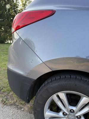 Grey Hyundai ix35 2013 in Marijampole, with an engine capacity of 1.69 L and mileage of 280 thousand km for 5900 €, photo 13 on AUTOMOTO.COM.LV