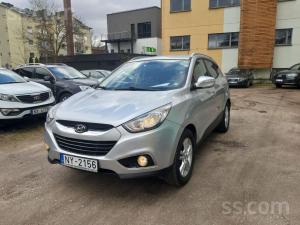 Pelēks Hyundai ix35 2013 Daugavpils, ar dzinēja tilpumu 1.70 L un nobraukumu 0 tūkst. km par 6950 €, foto  vietnē AUTOMOTO.COM.LV