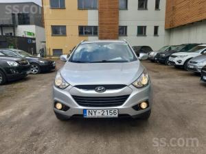 Pelēks Hyundai ix35 2013 Daugavpils, ar dzinēja tilpumu 1.70 L un nobraukumu 0 tūkst. km par 6950 €, foto 3 vietnē AUTOMOTO.COM.LV