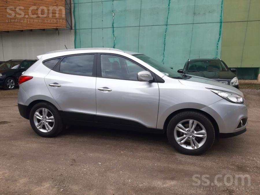 Pelēks Hyundai ix35 2013 Daugavpils, ar dzinēja tilpumu 1.70 L un nobraukumu 0 tūkst. km par 6950 €, foto 5 vietnē AUTOMOTO.COM.LV