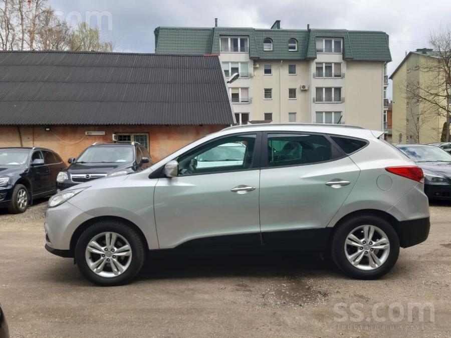Pelēks Hyundai ix35 2013 Daugavpils, ar dzinēja tilpumu 1.70 L un nobraukumu 0 tūkst. km par 6950 €, foto 10 vietnē AUTOMOTO.COM.LV