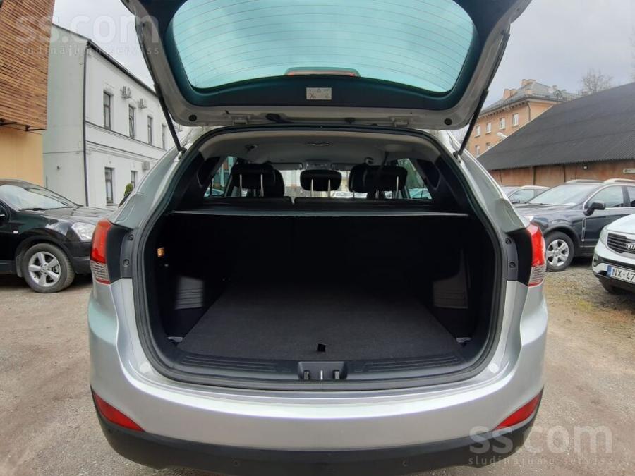 Pelēks Hyundai ix35 2013 Daugavpils, ar dzinēja tilpumu 1.70 L un nobraukumu 0 tūkst. km par 6950 €, foto 19 vietnē AUTOMOTO.COM.LV
