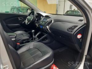 Pelēks Hyundai ix35 2013 Daugavpils, ar dzinēja tilpumu 1.70 L un nobraukumu 0 tūkst. km par 6950 €, foto 24 vietnē AUTOMOTO.COM.LV