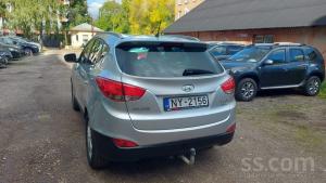 Grey Hyundai ix35 2013 in Daugavpils, with an engine capacity of 1.70 L and mileage of 0 thousand km for 6500 €, photo 10 on AUTOMOTO.COM.LV