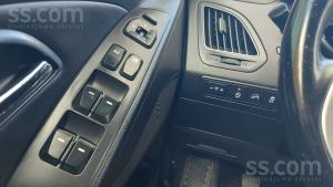 Grey Hyundai ix35 2013 in Daugavpils, with an engine capacity of 1.70 L and mileage of 0 thousand km for 6500 €, photo 16 on AUTOMOTO.COM.LV