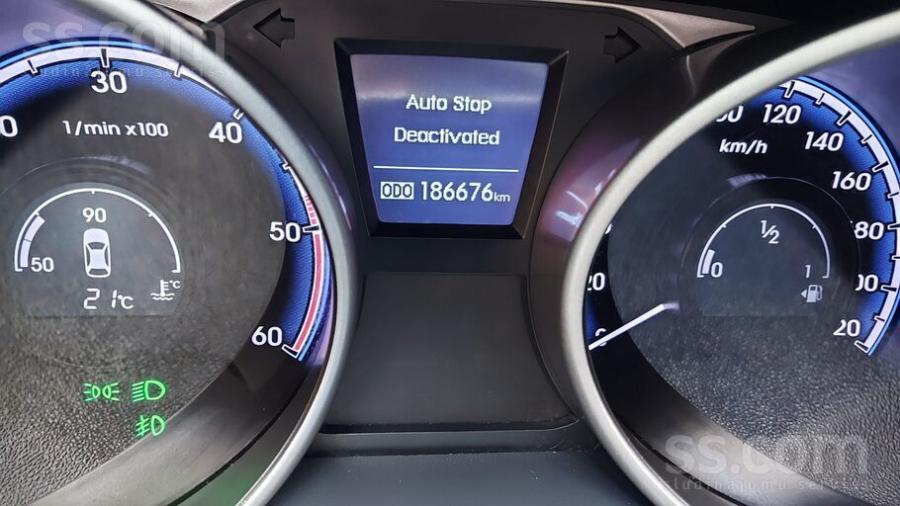 Grey Hyundai ix35 2013 in Daugavpils, with an engine capacity of 1.70 L and mileage of 0 thousand km for 6500 €, photo 17 on AUTOMOTO.COM.LV