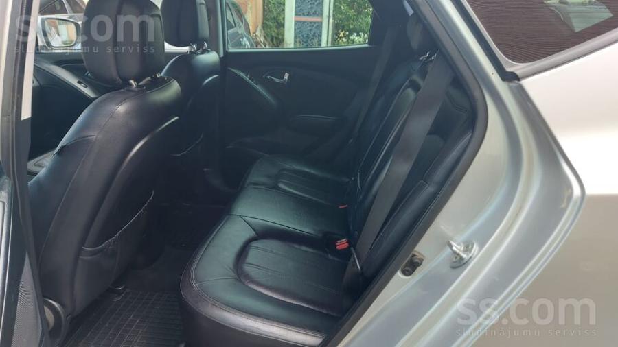 Grey Hyundai ix35 2013 in Daugavpils, with an engine capacity of 1.70 L and mileage of 0 thousand km for 6500 €, photo 20 on AUTOMOTO.COM.LV
