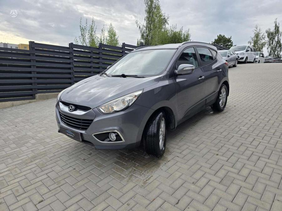 Grey Hyundai ix35 2013 in Telschi, with an engine capacity of 2.00 L and mileage of 161 thousand km for 7600 €, photo 14 on AUTOMOTO.COM.LV