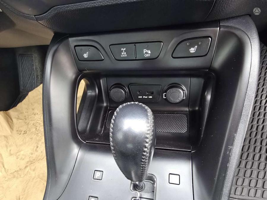 Grey Hyundai ix35 2013 in Telschi, with an engine capacity of 2.00 L and mileage of 161 thousand km for 7600 €, photo 26 on AUTOMOTO.COM.LV