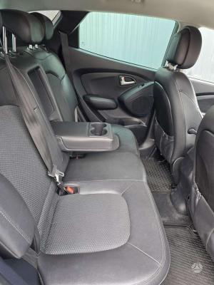 Grey Hyundai ix35 2013 in Telschi, with an engine capacity of 2.00 L and mileage of 161 thousand km for 7600 €, photo 32 on AUTOMOTO.COM.LV